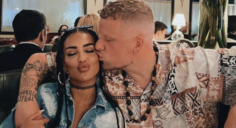 Bonez postet Arschbild von Mary!