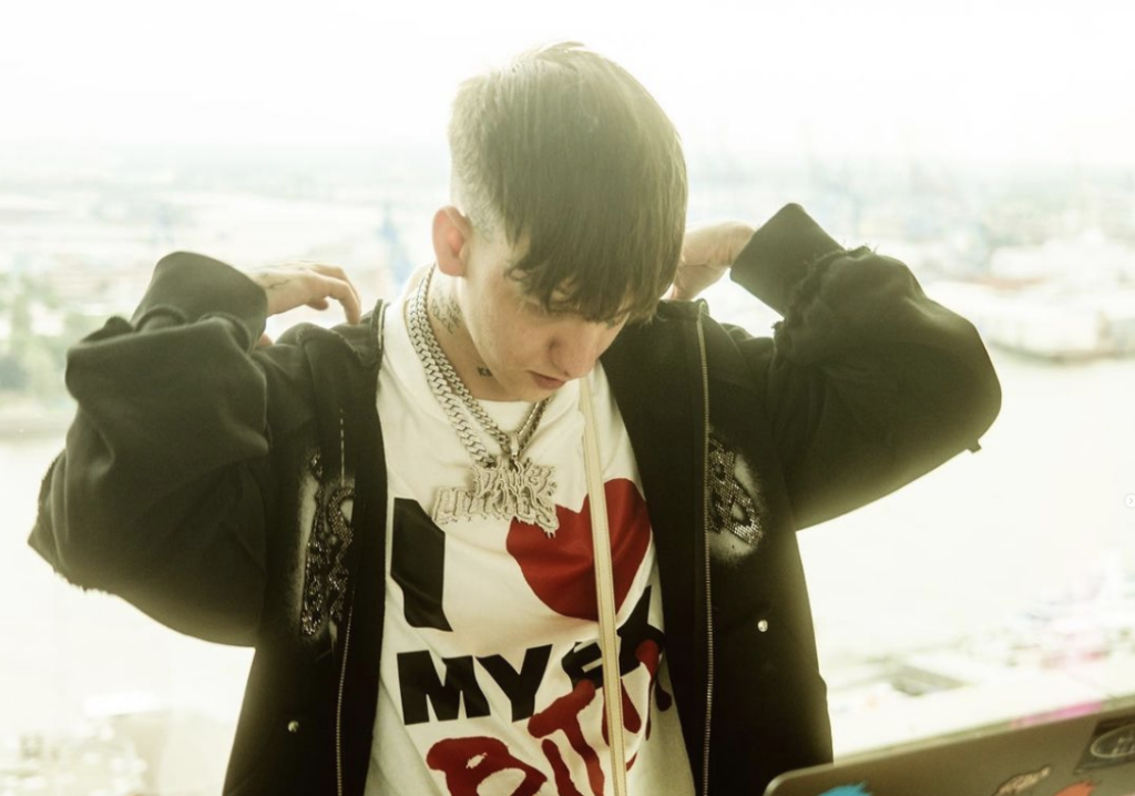 Erstes Foto! T-Low zeigt seine Freundin!